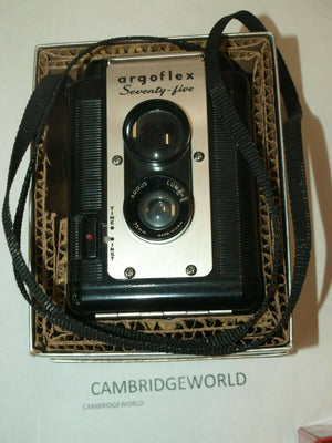 ARGUS ARGOFLEX 75 TWIN LENS REFLEX CAMERA in ORIGINAL FACTORY BOX
