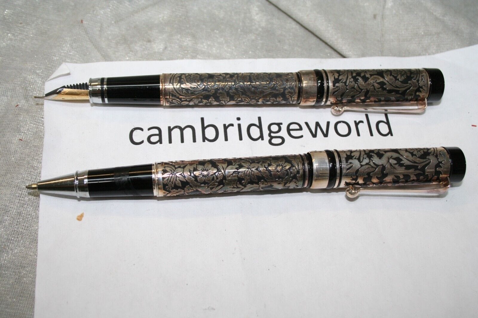 FOUNTAIN PEN and BALL PEN OLD FASHION PEN SET NEW OLD STOCK with WOODE